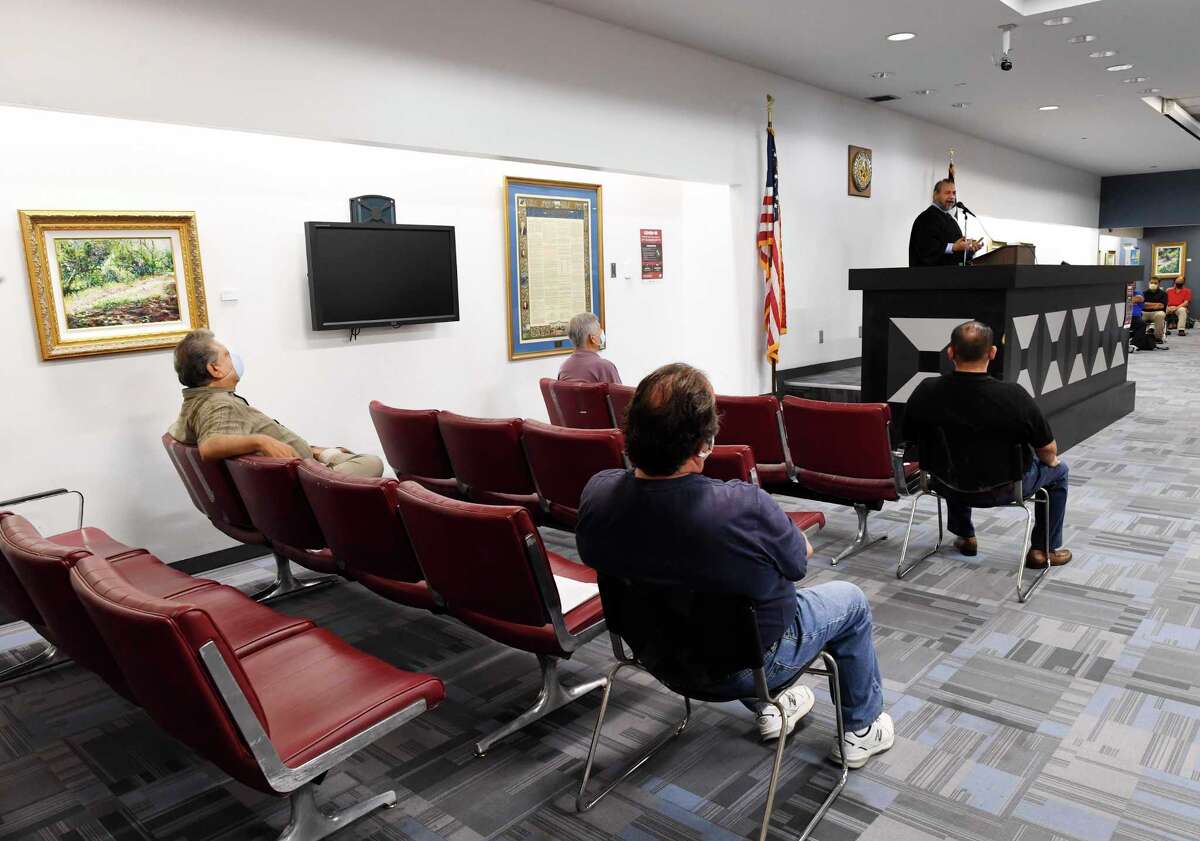 Bexar County manages to seat 2 new grand juries amid coronavirus crisis