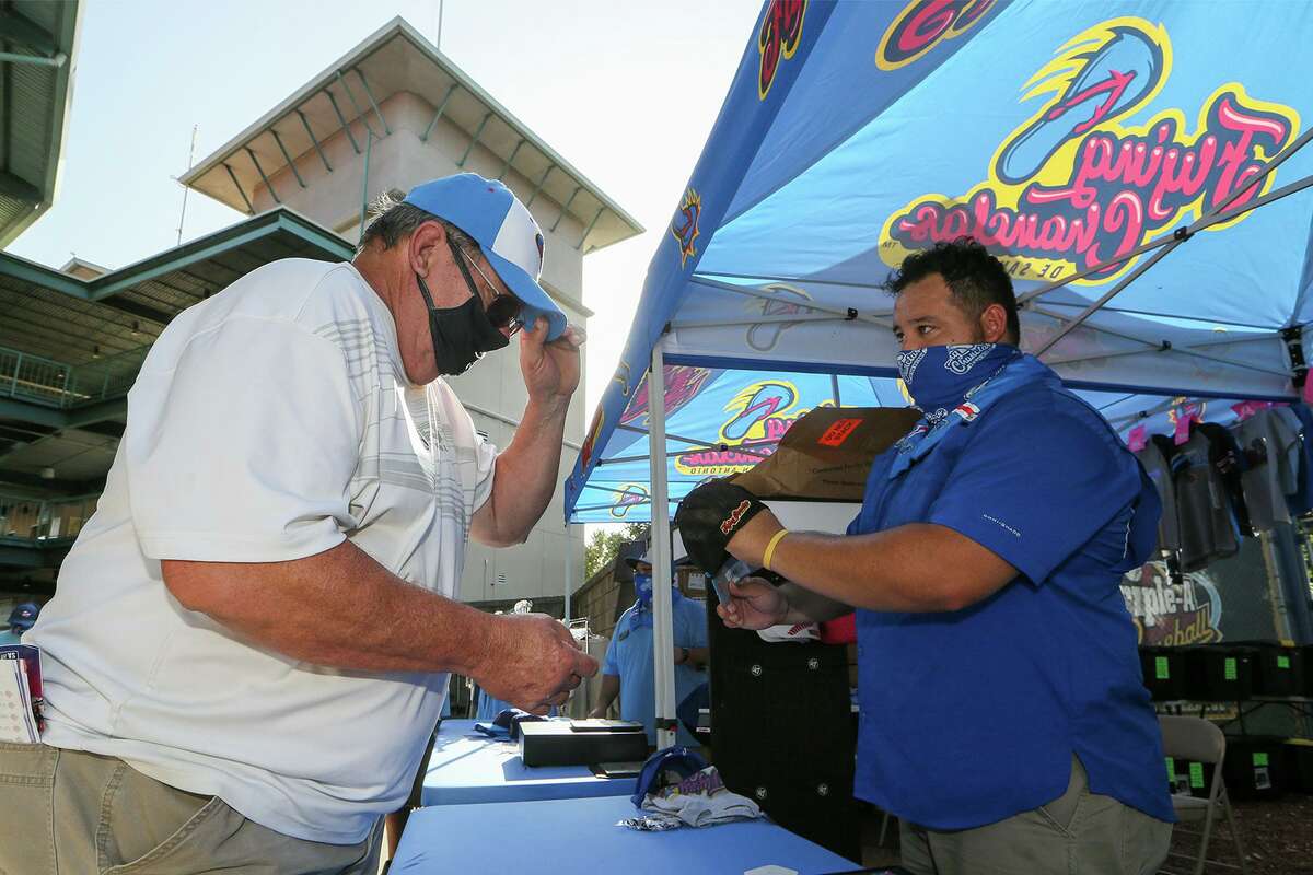 Flying Chanclas’ home opener marks baseball’s return to Wolff Stadium
