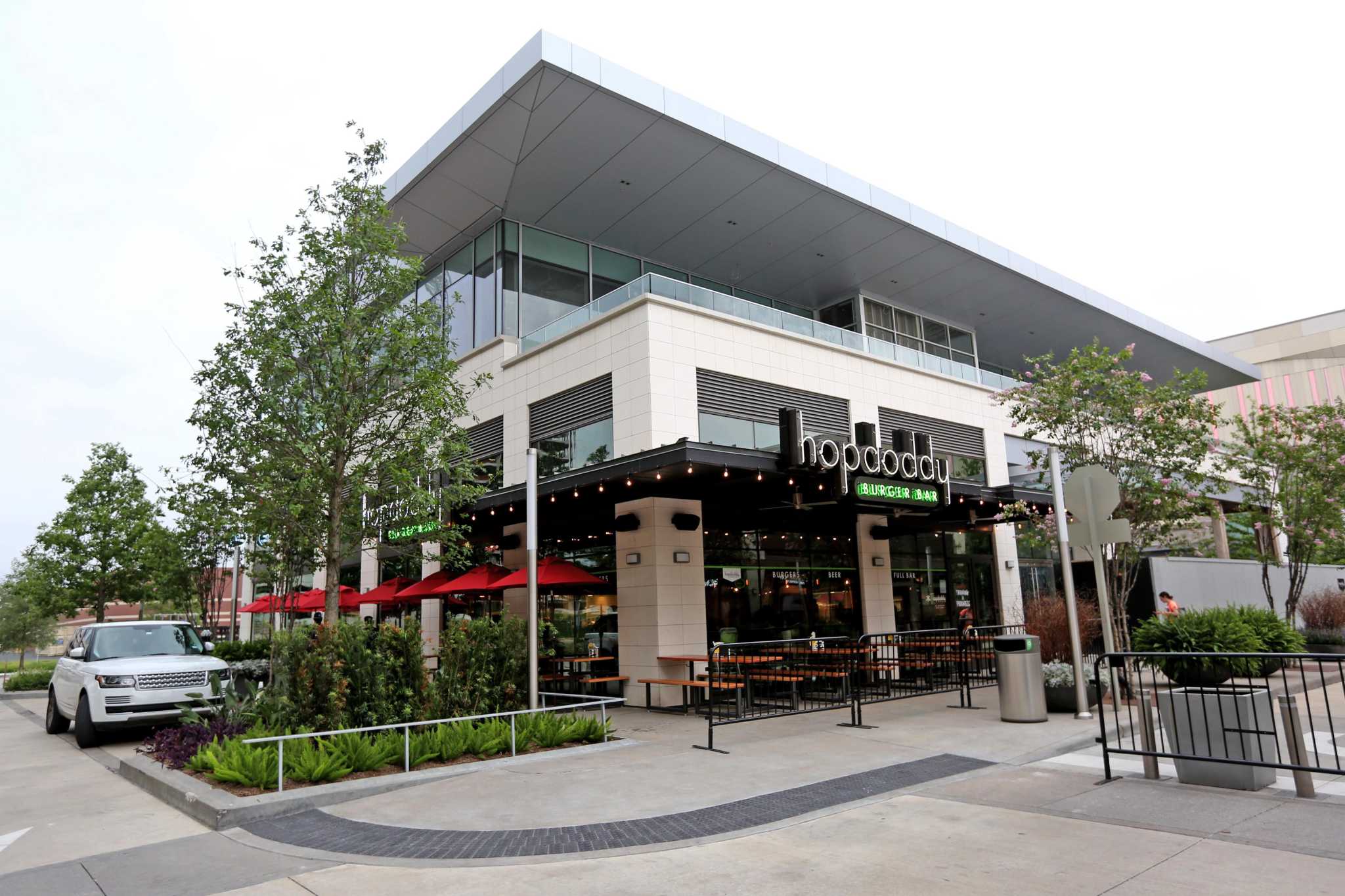 Hopdoddy Burger Bar plans to open a third San Antonio spot