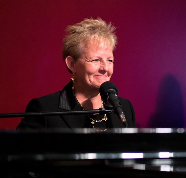 Singer/songwriter Holmes to speak at Old Kirke this week