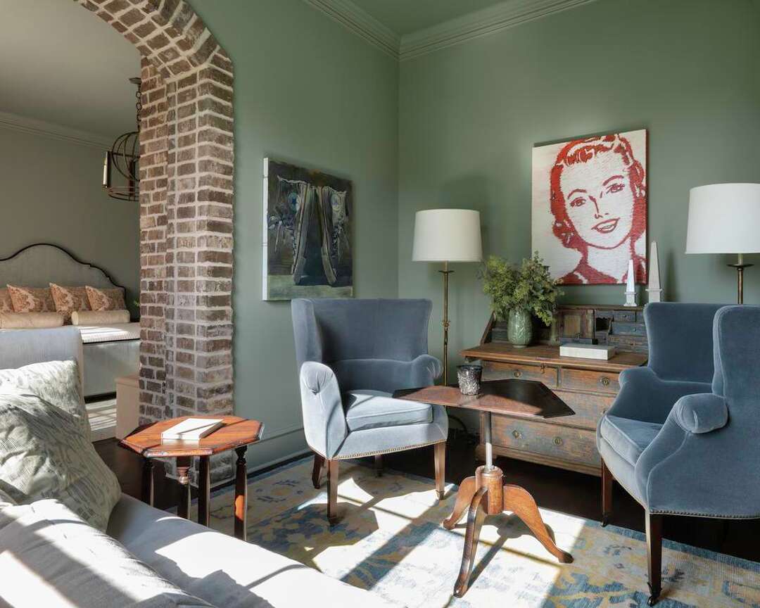 Retired couple starts a new chapter in a home in The Woodlands