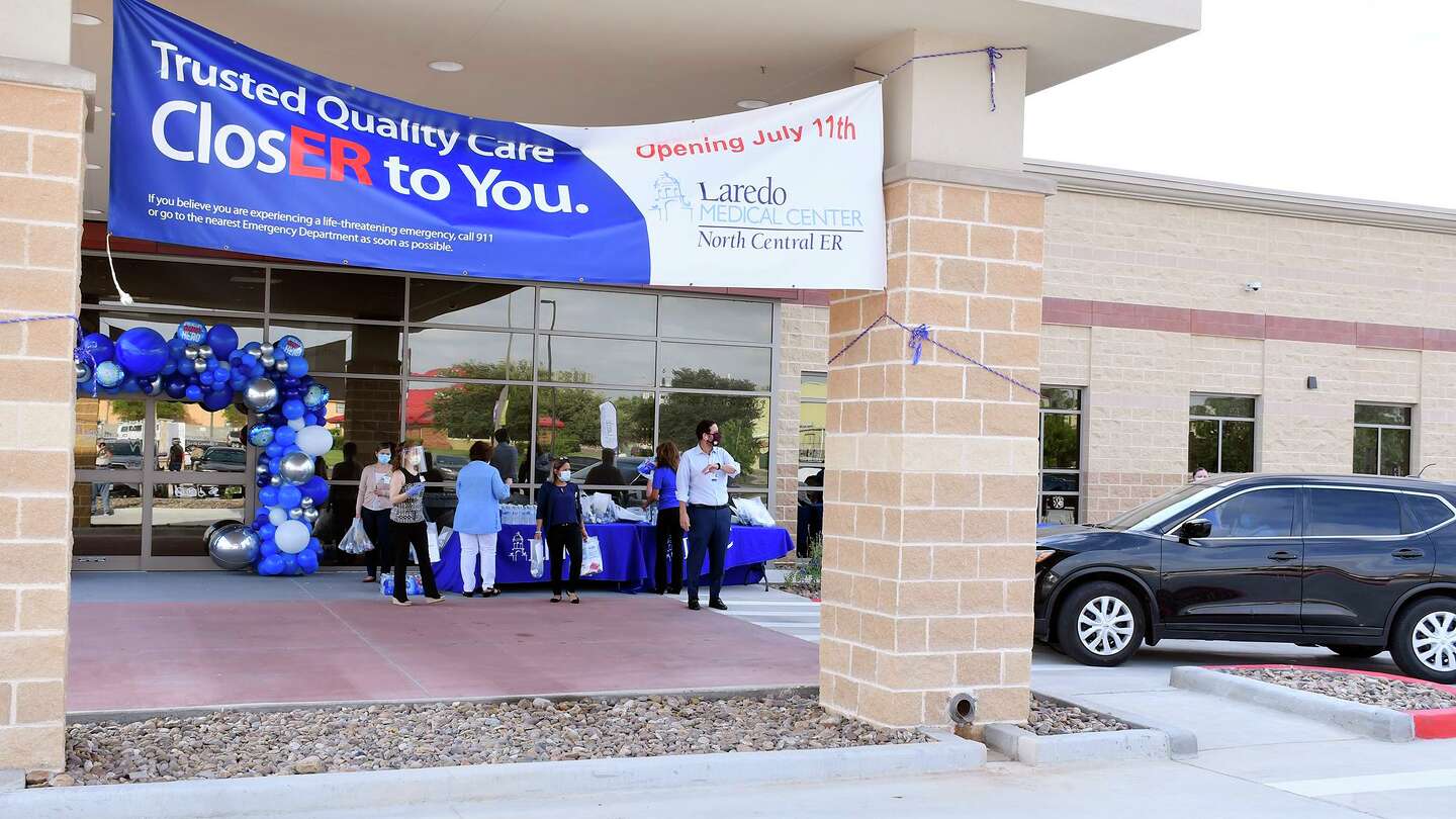Laredo Medical Center building standalone emergency room in south