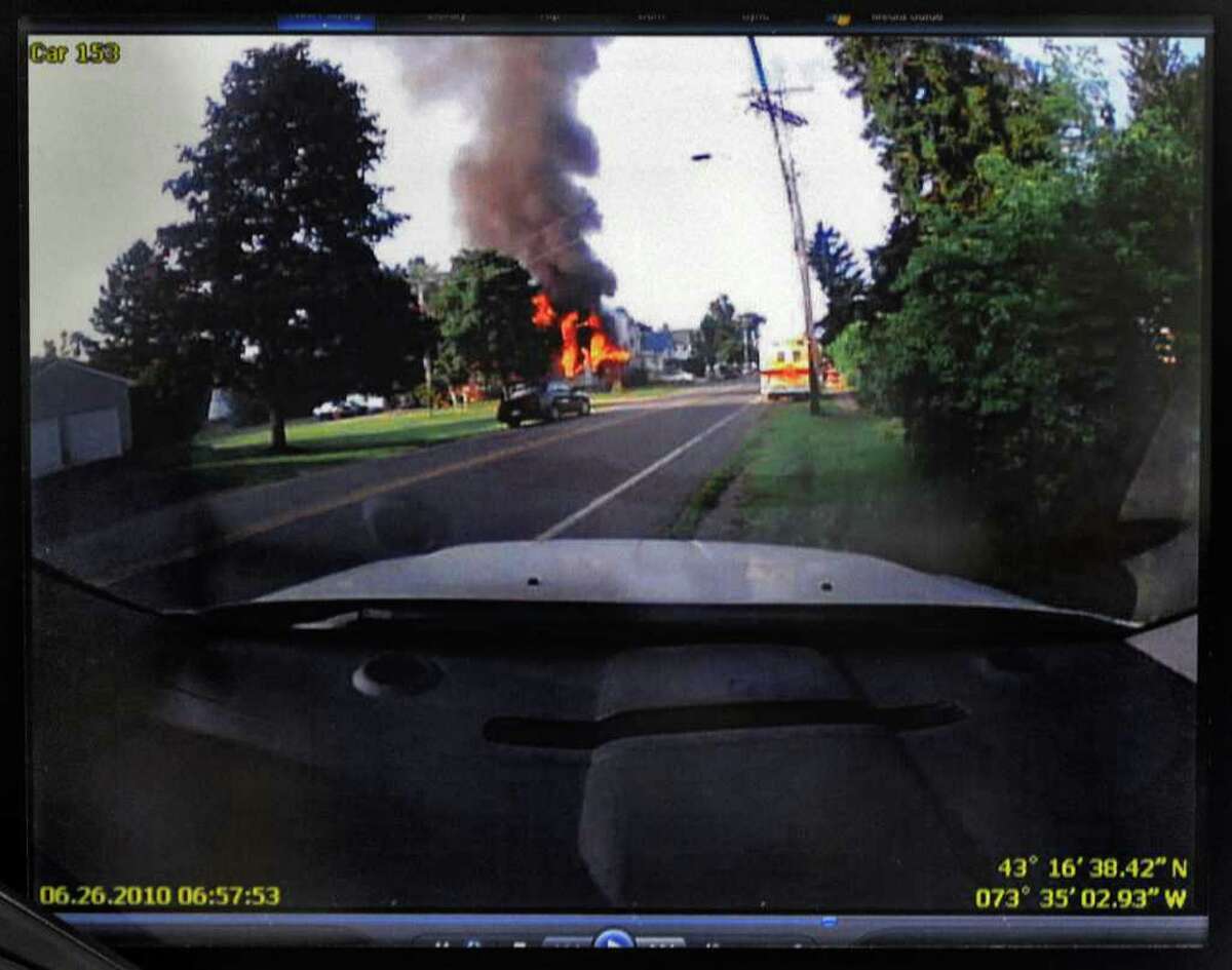 Fuse caused fire, killing 6