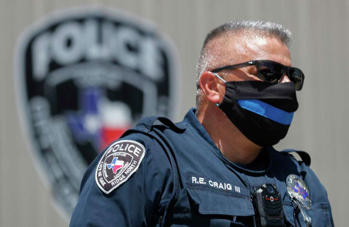 Drive-by salute: Parade of cars rolls through communities, paying ...