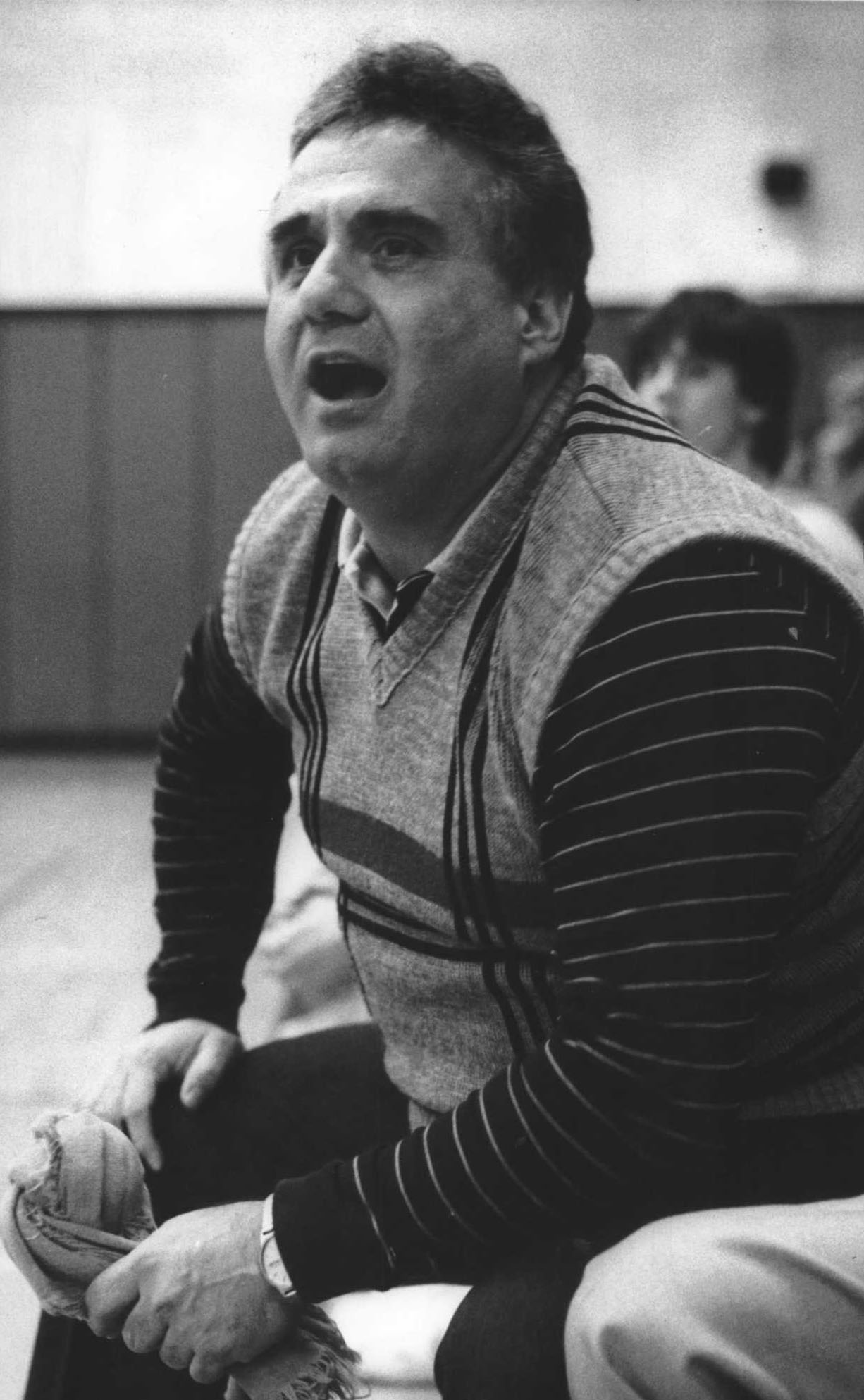 Former coach Loudis dies