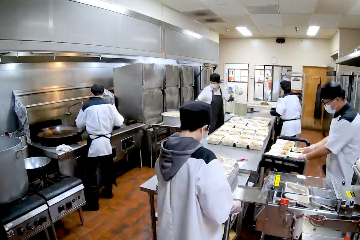 Daly City’s Moonstar Buffet closes after 30 years, moves into central ...