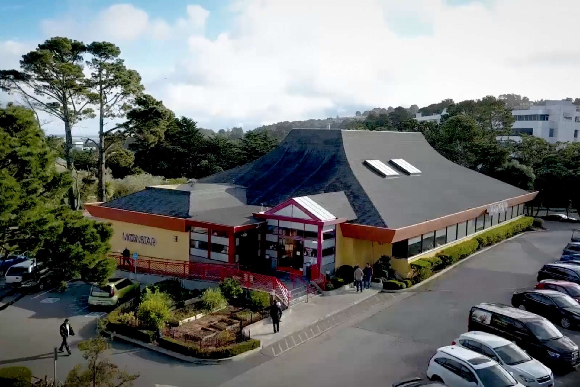 Daly City’s Moonstar Buffet closes after 30 years, moves into central ...