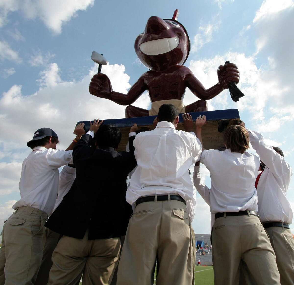 Washington dropping Redskins, a move Lamar High School made six years ago