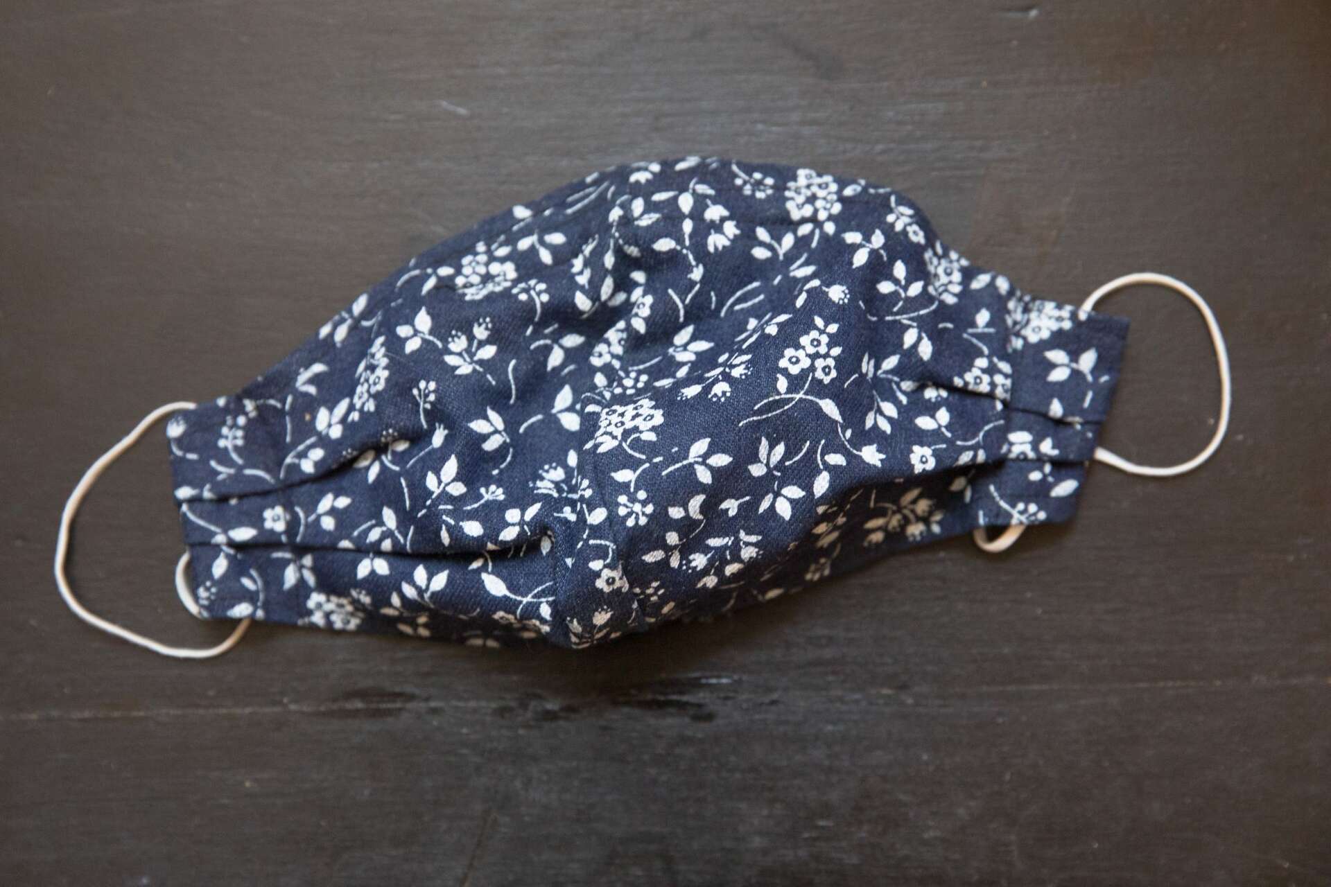 The best and worst choices for a cloth face mask