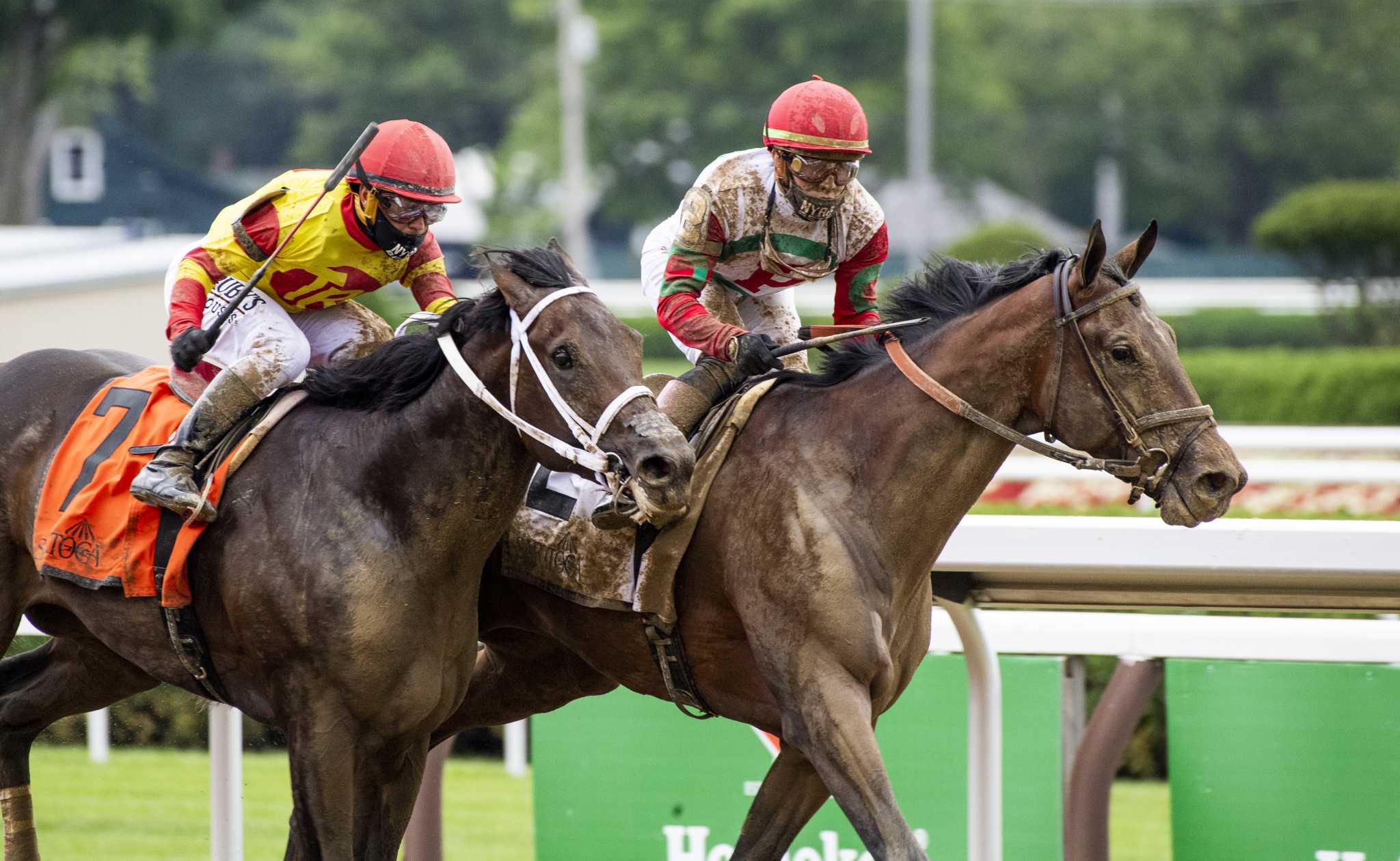 Opening day at Saratoga shows two different ways to win a horse race