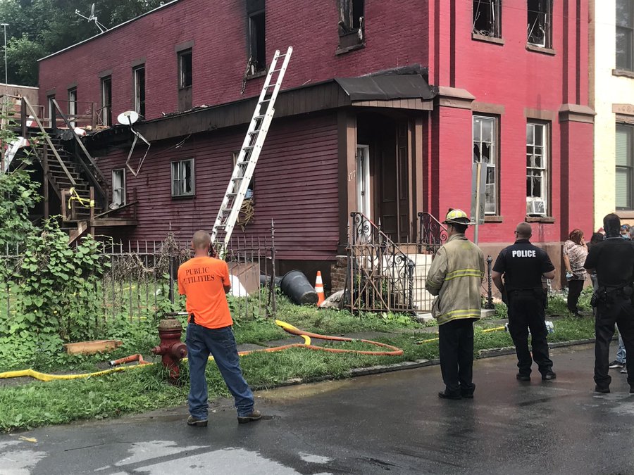 Troy fire sends 5 to hospital