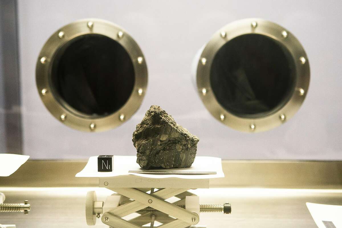 13 can't-miss exhibits at Space Center Houston