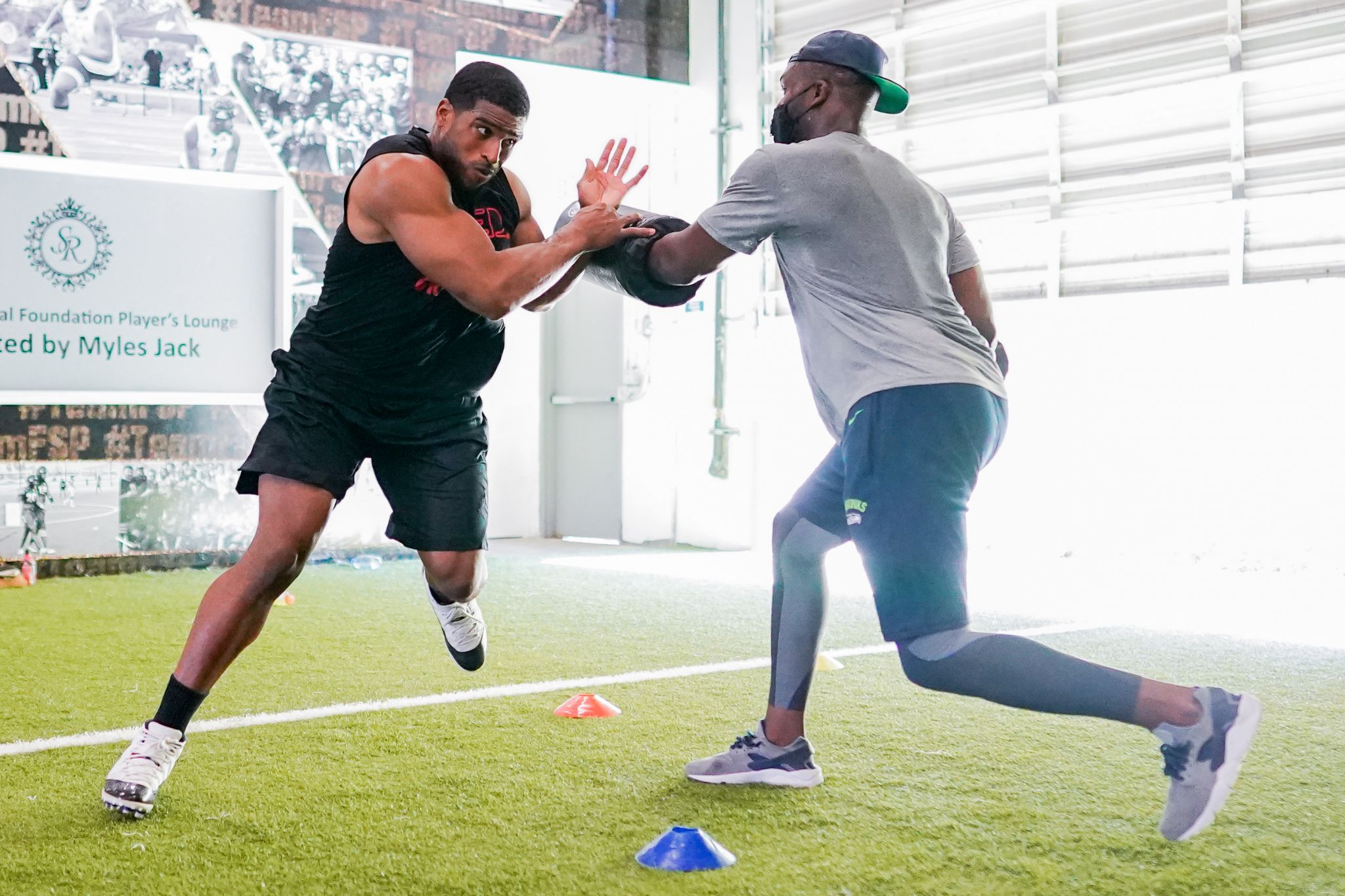 Inside Sack360: Ex-Seattle Seahawks star Cliff Avril hopes to establish ...