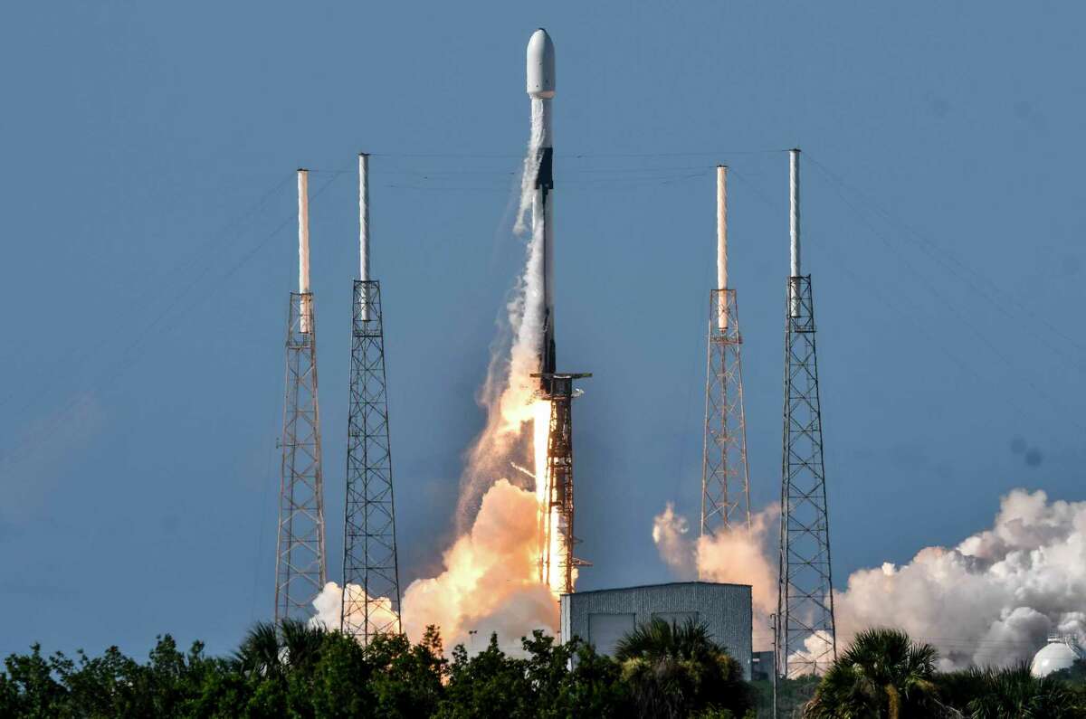 SpaceX reuses rocket that launched NASA astronauts