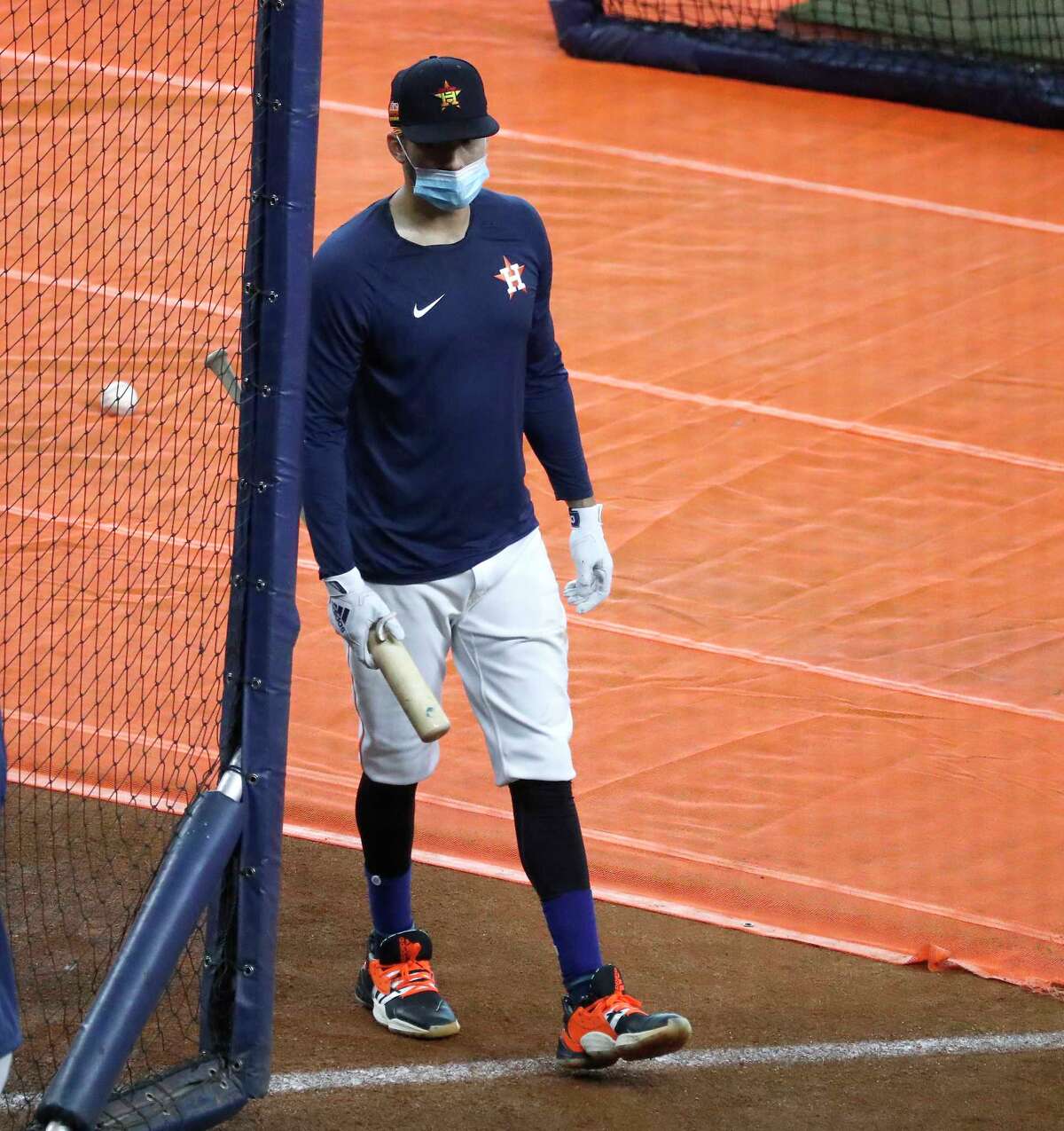 First look at fans' cardboard cutouts in Astros' Crawford Boxes