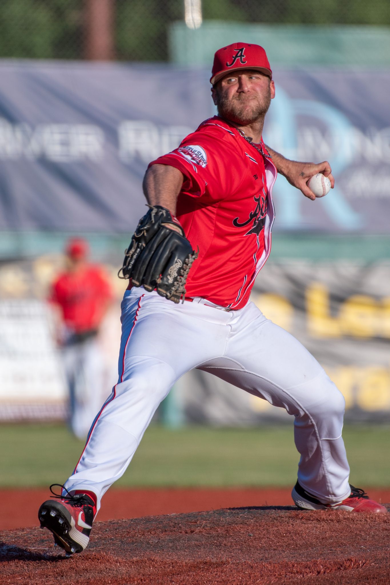Former ValleyCat Chris Salamida still throwing after all these years