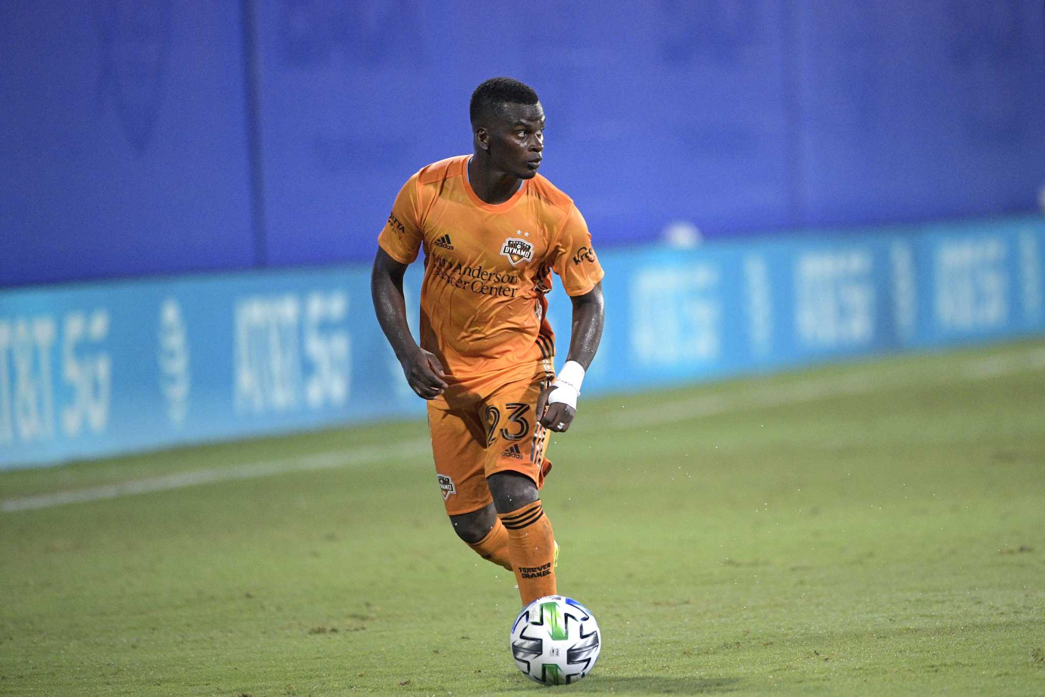Dynamo need victory for tournament advancement