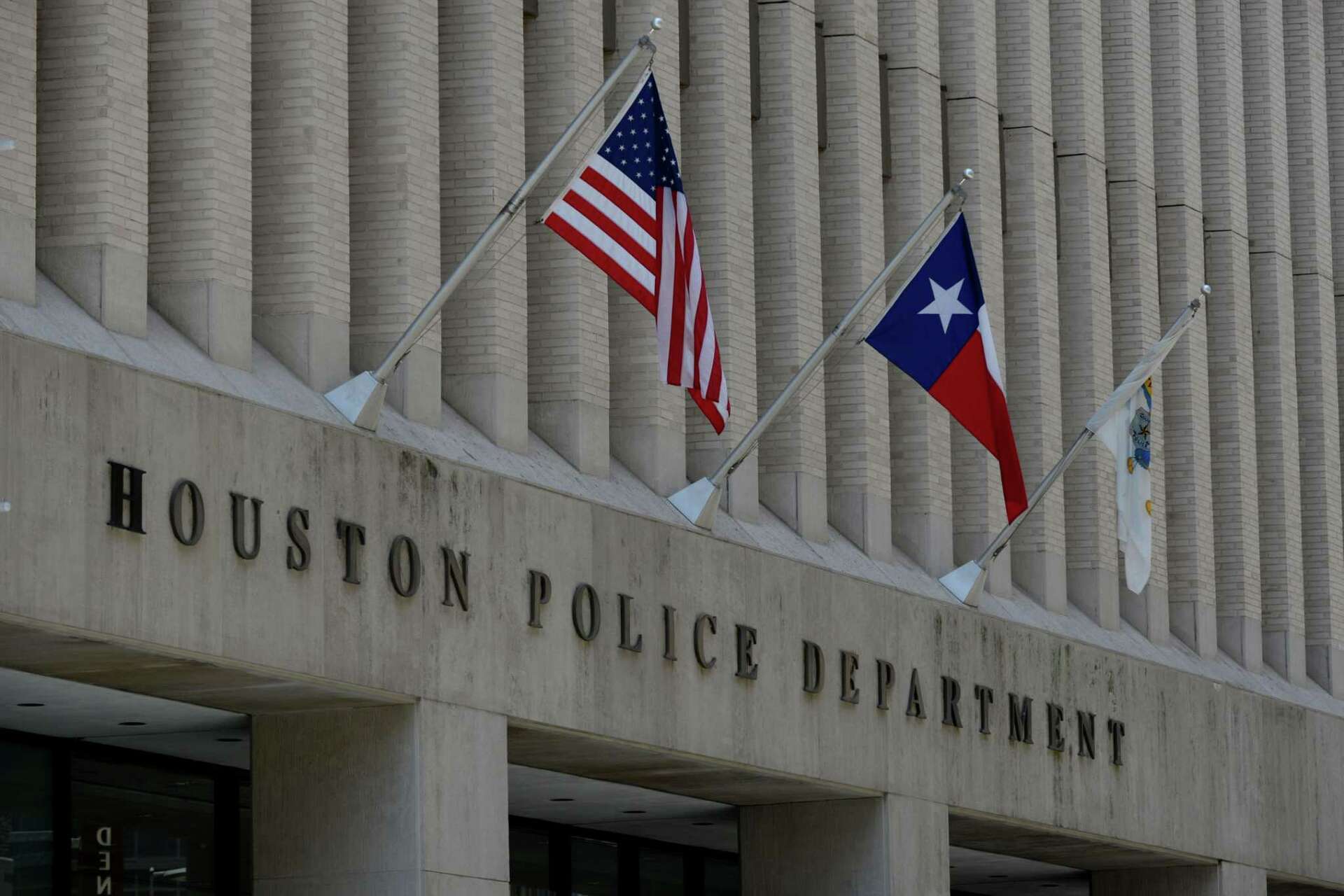 HPD narcotics officer relieved of duty, under investigation