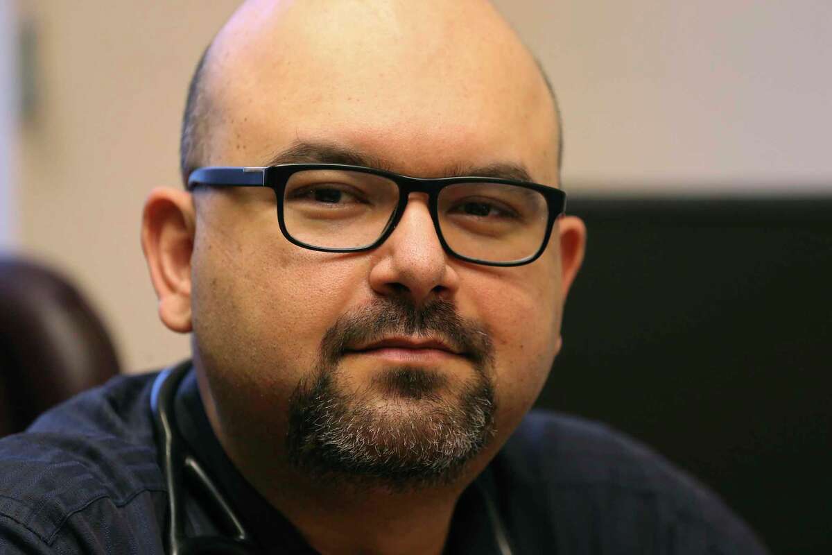 San Antonio doctor writes viral Twitter science fiction story about ...