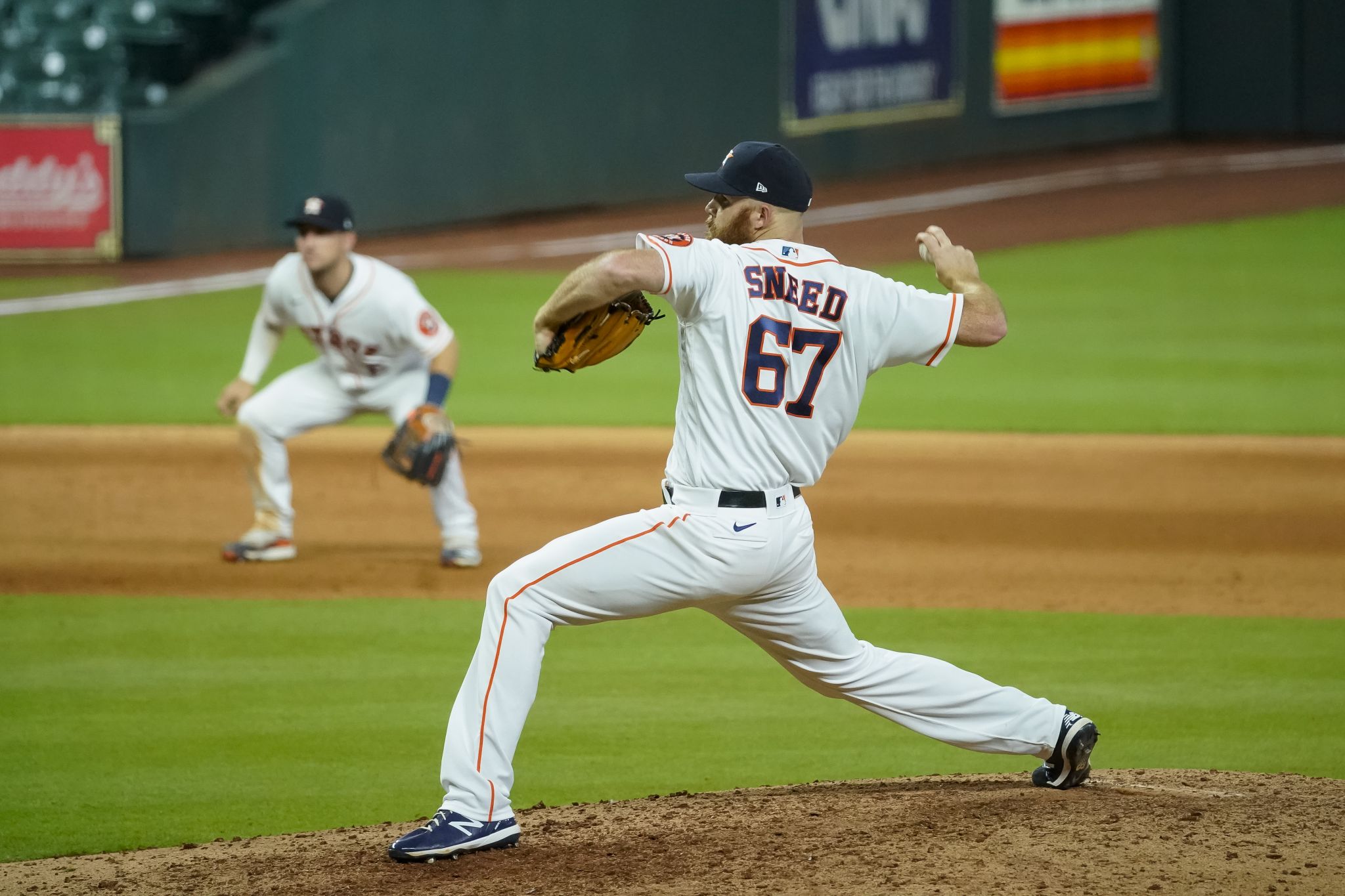 NPB's Yakult Swallows close to acquiring Astros righty Cy Sneed