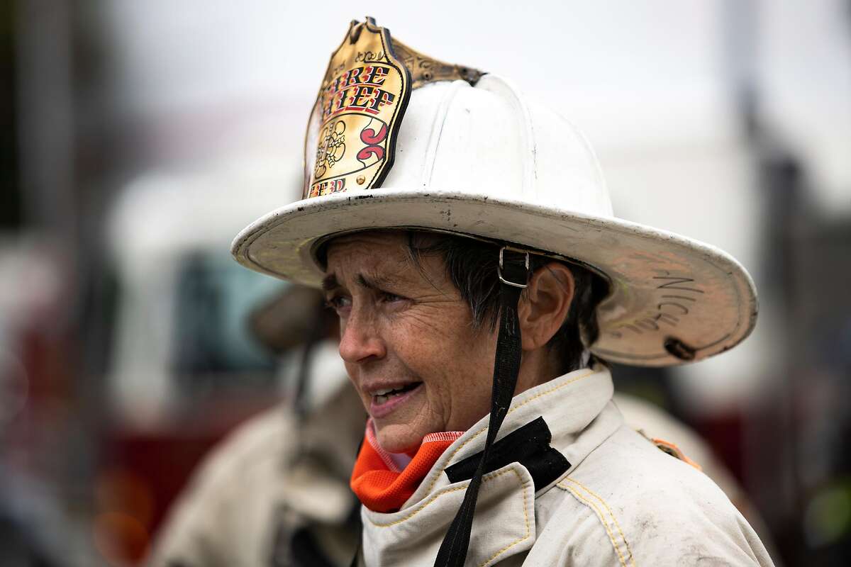 Huge fire near Central Freeway in SF spreads to multiple buildings ...