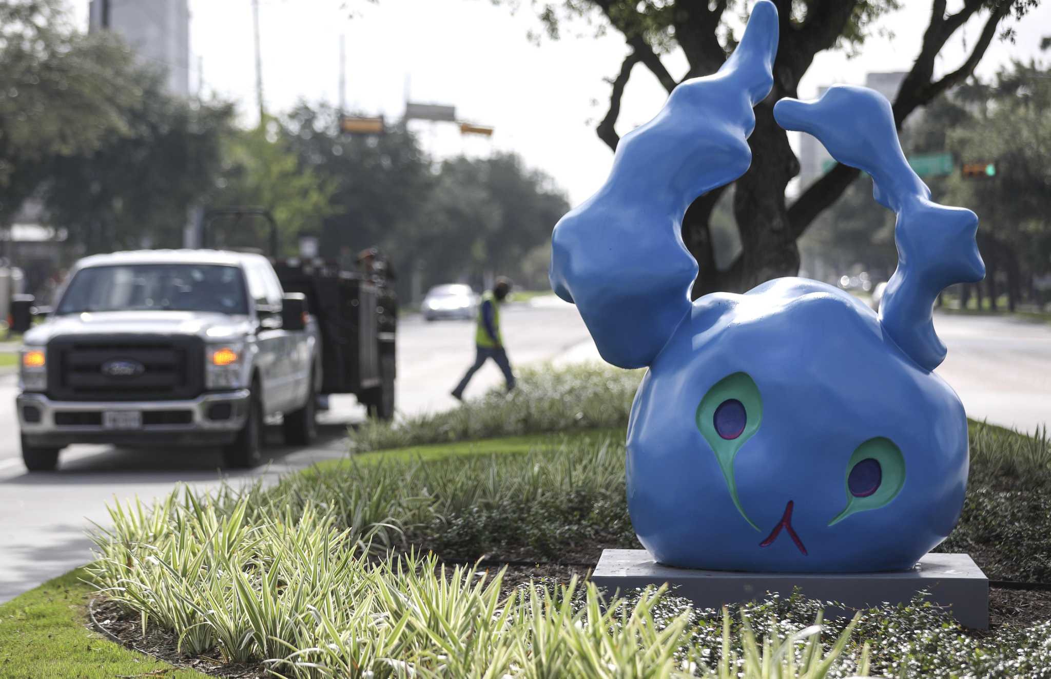 Bunny sculpture by Tara Conley unveiled as part of Richmond Avenue ...