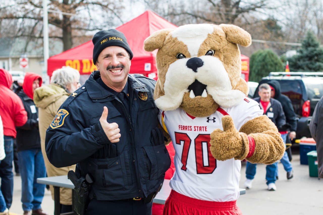 Ferris police chief pens autobiography