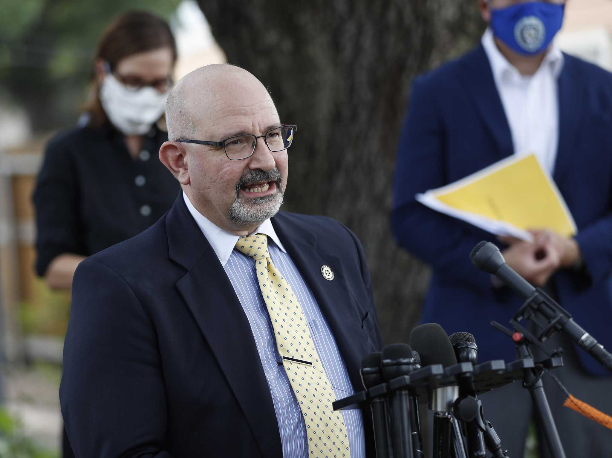 Fact check: Texas lawmaker says 70% COVID immunization is key to ‘herd ...