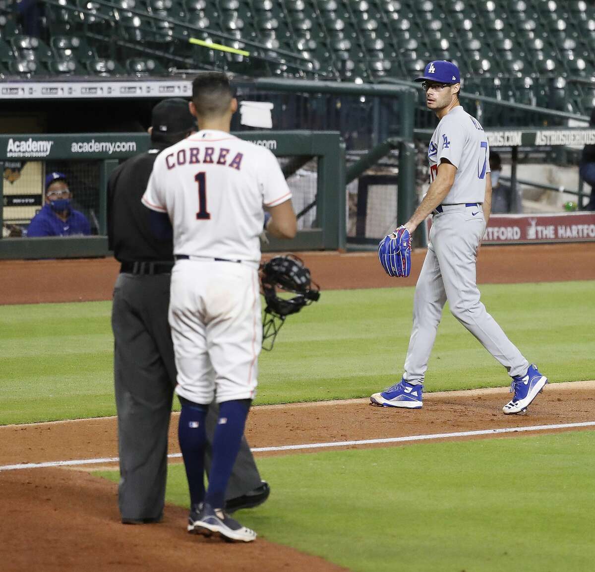 Astros nemesis Trevor Bauer wears 'Free Joe Kelly' cleats