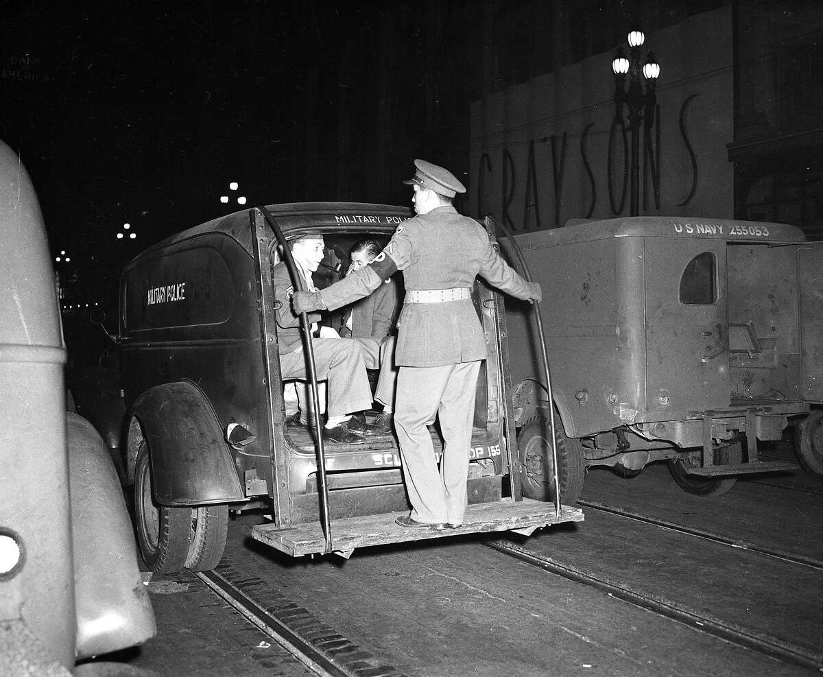‘Peace riots’: We found more V-J Day San Francisco archive photos ...