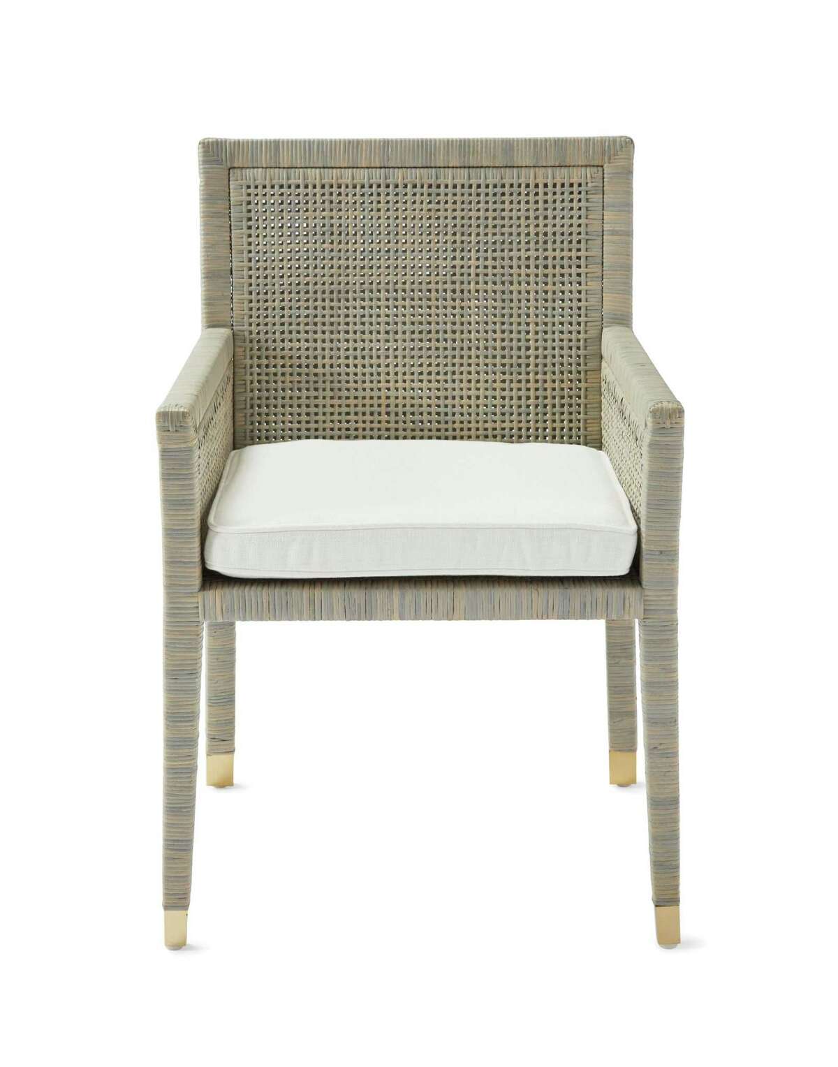 The right dining chairs make the room