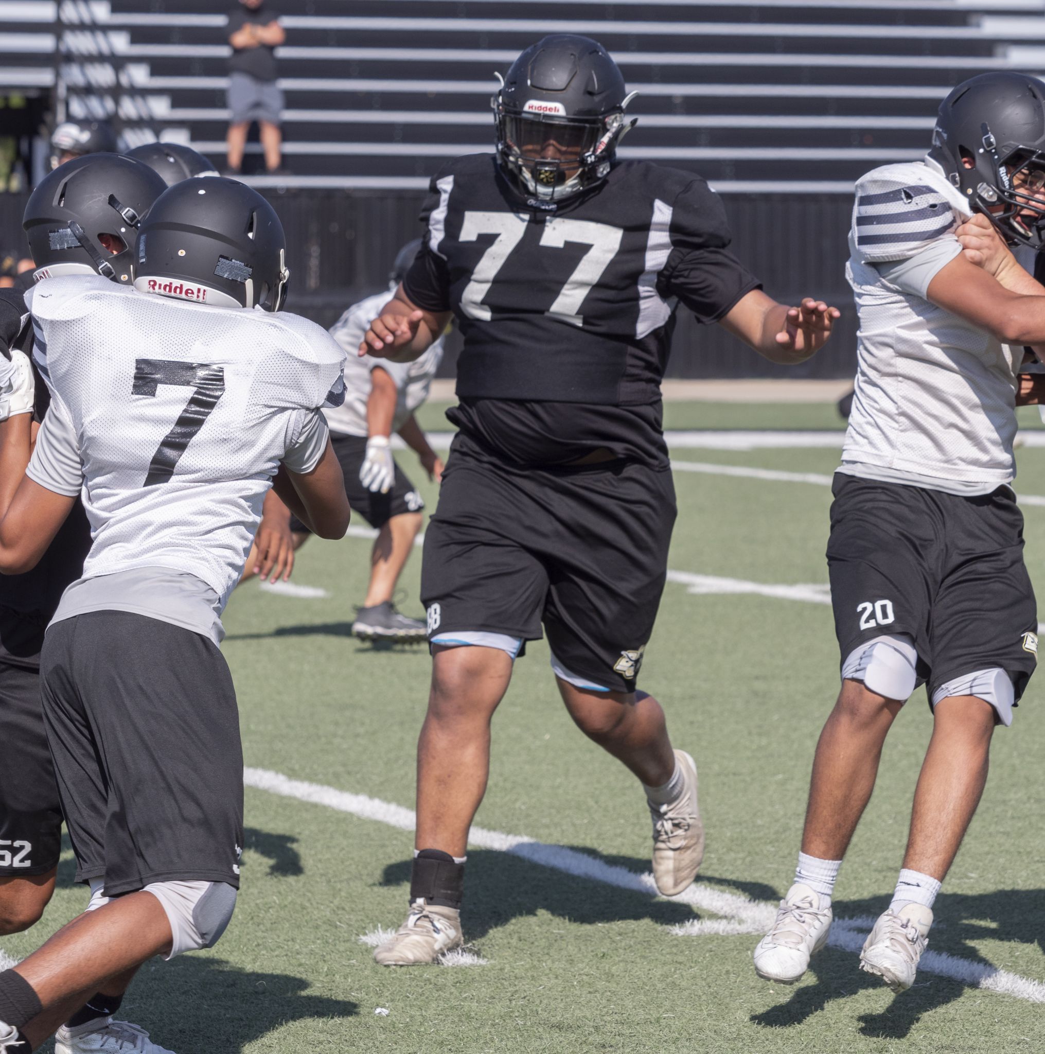 2020 HS FOOTBALL: Darrow grows into force on Big Spring’s lines