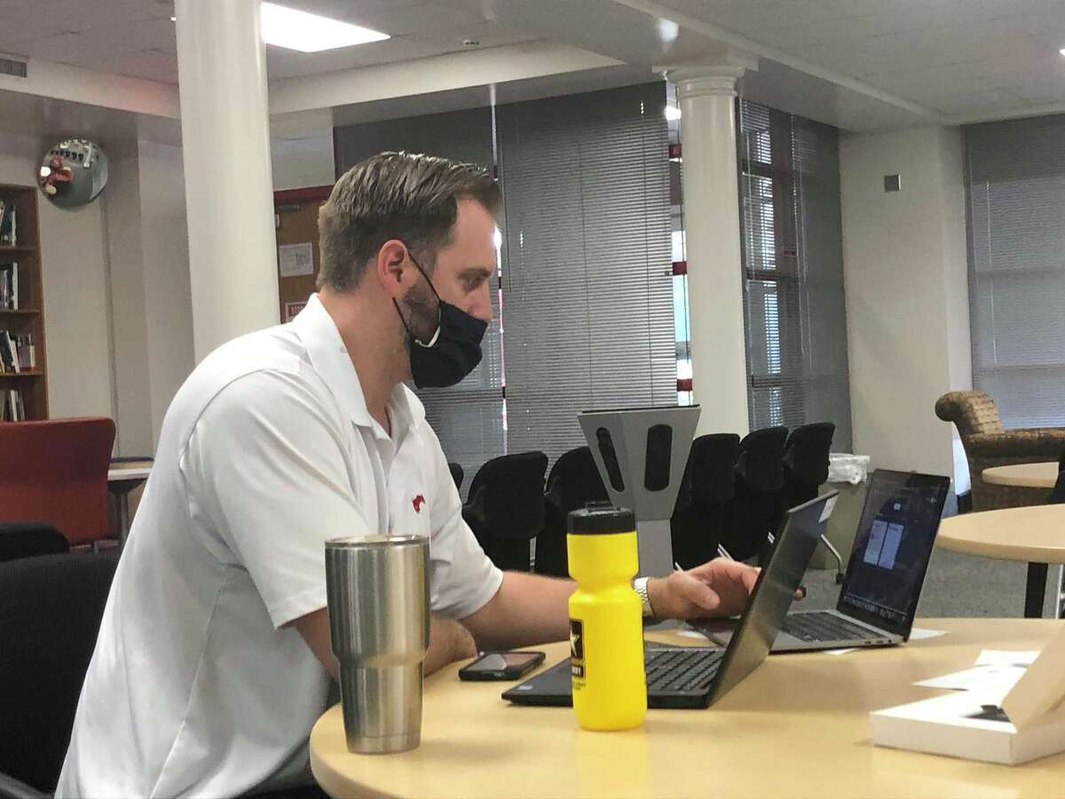 Spring Branch ISD ensures all students have access to device, internet ...