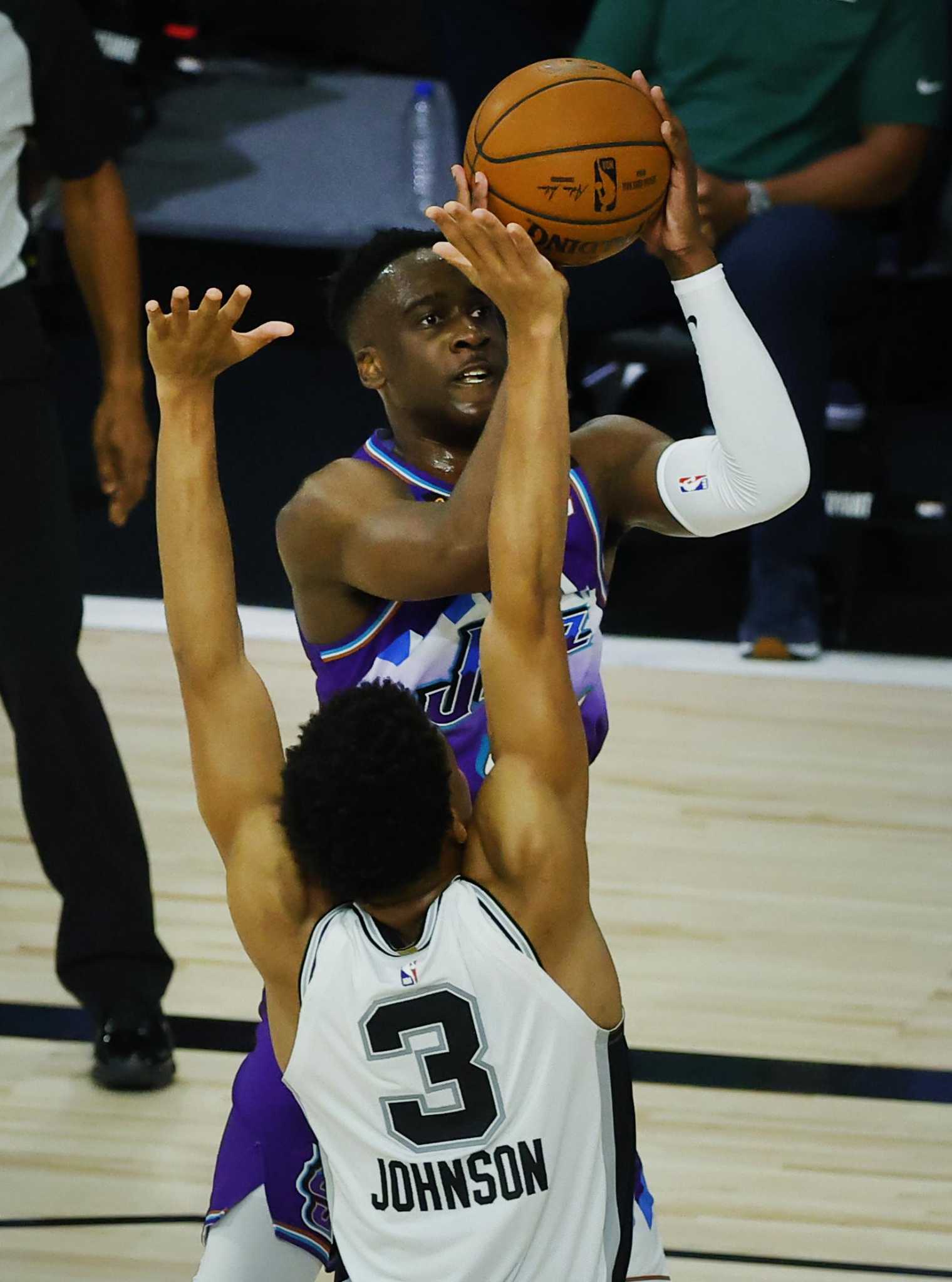 Former Yale standout Miye Oni shines in first NBA start