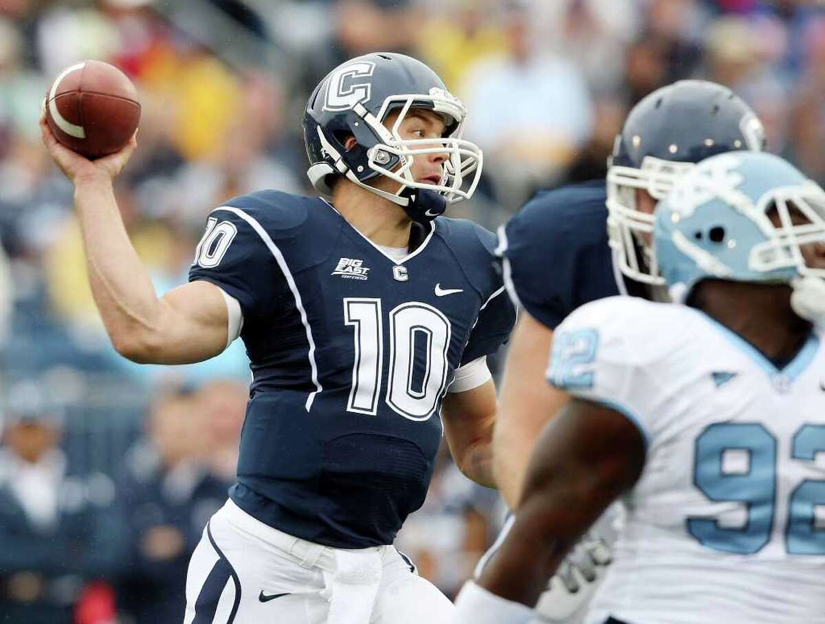 Focused Frazer a confident UConn QB