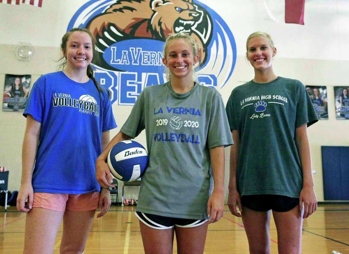 UIL Sub-5A volleyball preview: La Vernia looks to continue dominance