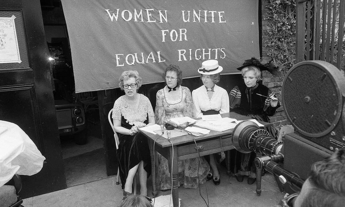Aileen Hernandez, Gloria Steinem and the ERA: Historic photos of women ...