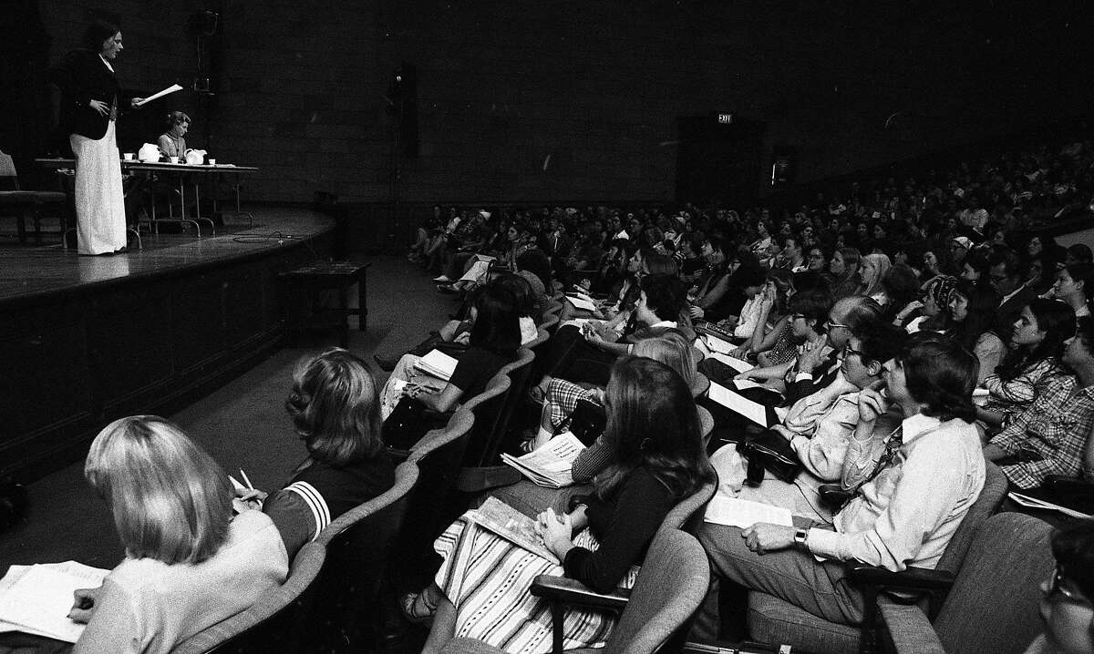 Aileen Hernandez, Gloria Steinem and the ERA: Historic photos of women ...