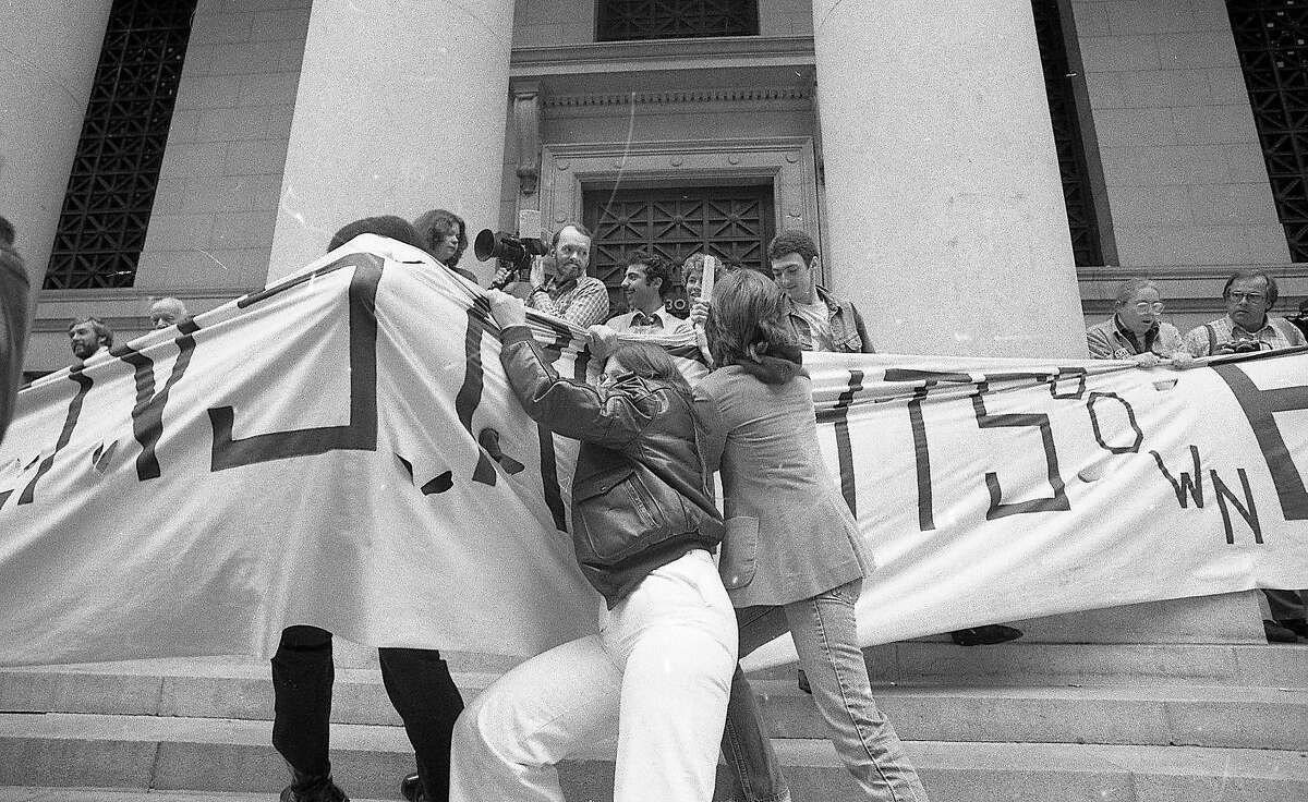 Aileen Hernandez, Gloria Steinem and the ERA: Historic photos of women ...