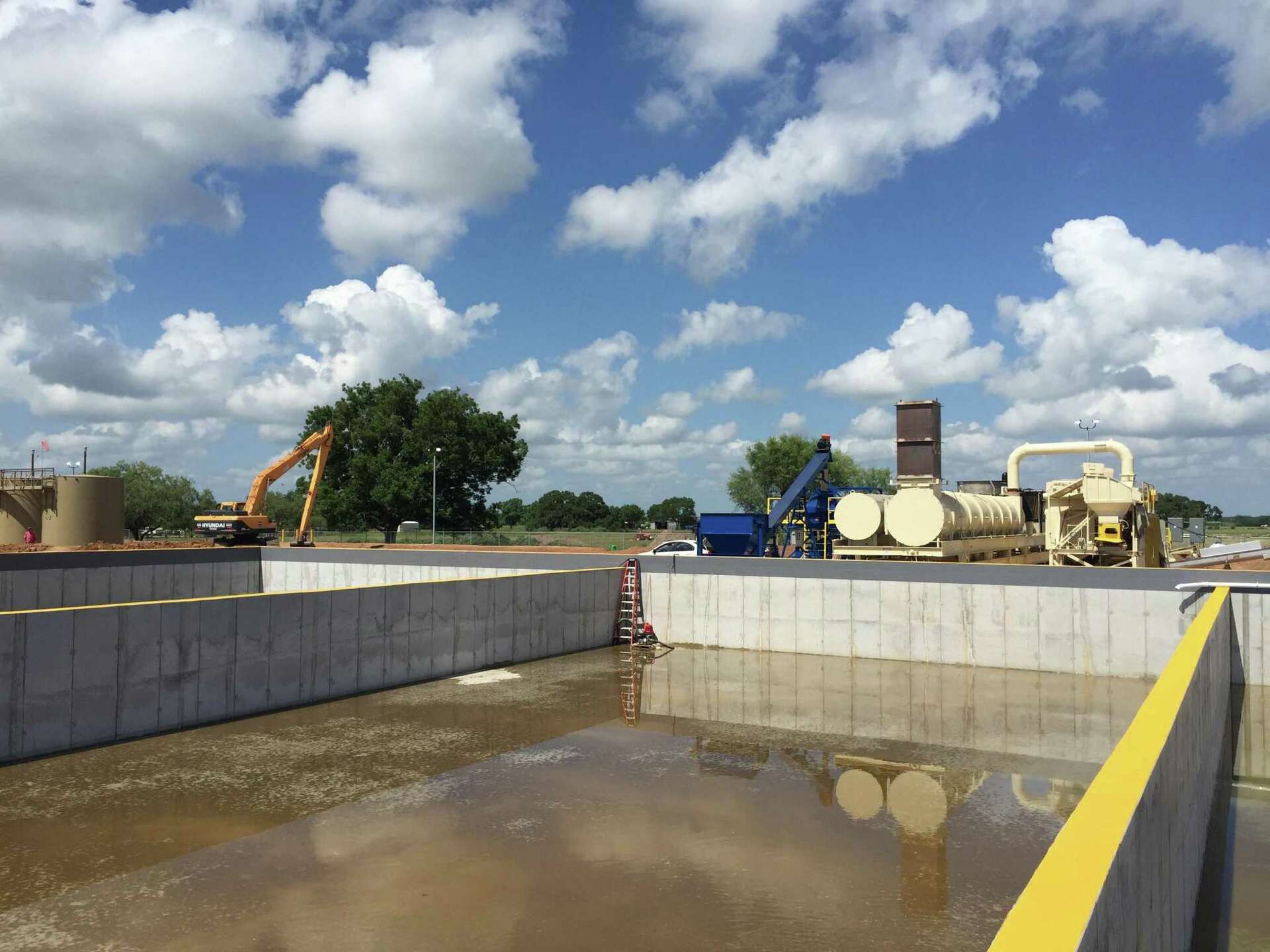 Railroad Commission candidate at center of lawsuit over troubled oil ...