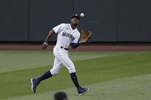 Seattle Mariners outfielder Kyle Lewis wins AL Outstanding Rookie award