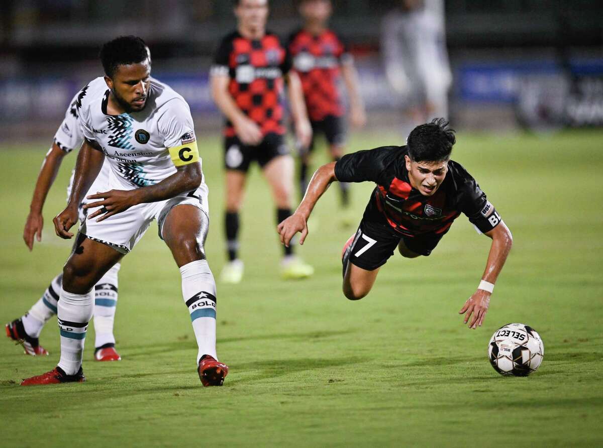 Gallegos’ late goal helps San Antonio FC beat Austin Bold FC, remain ...
