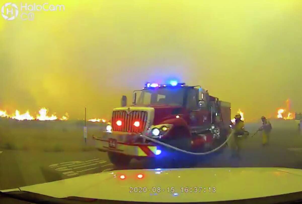 'Extremely dangerous' fire north of Lake Tahoe triggers 'firenado'