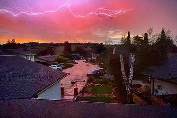 See the most stunning Bay Area lightning storm photos from this weekend