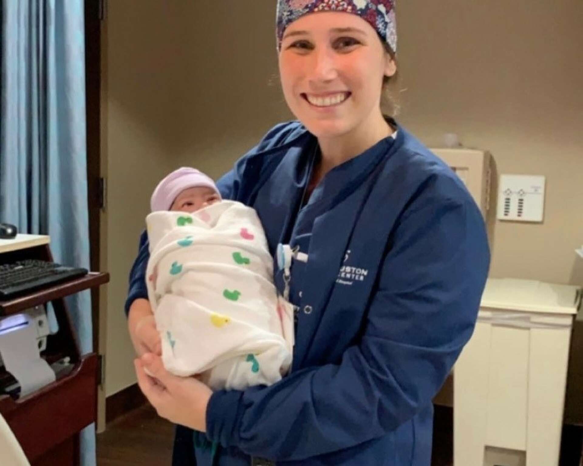 ‘Special’ young Houston doctor fighting for her life in ICU after ...