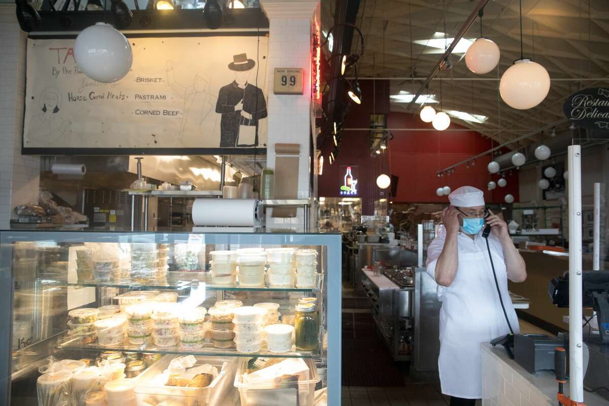 Saul's Deli gives bagel lovers a 'peak bagel experience'