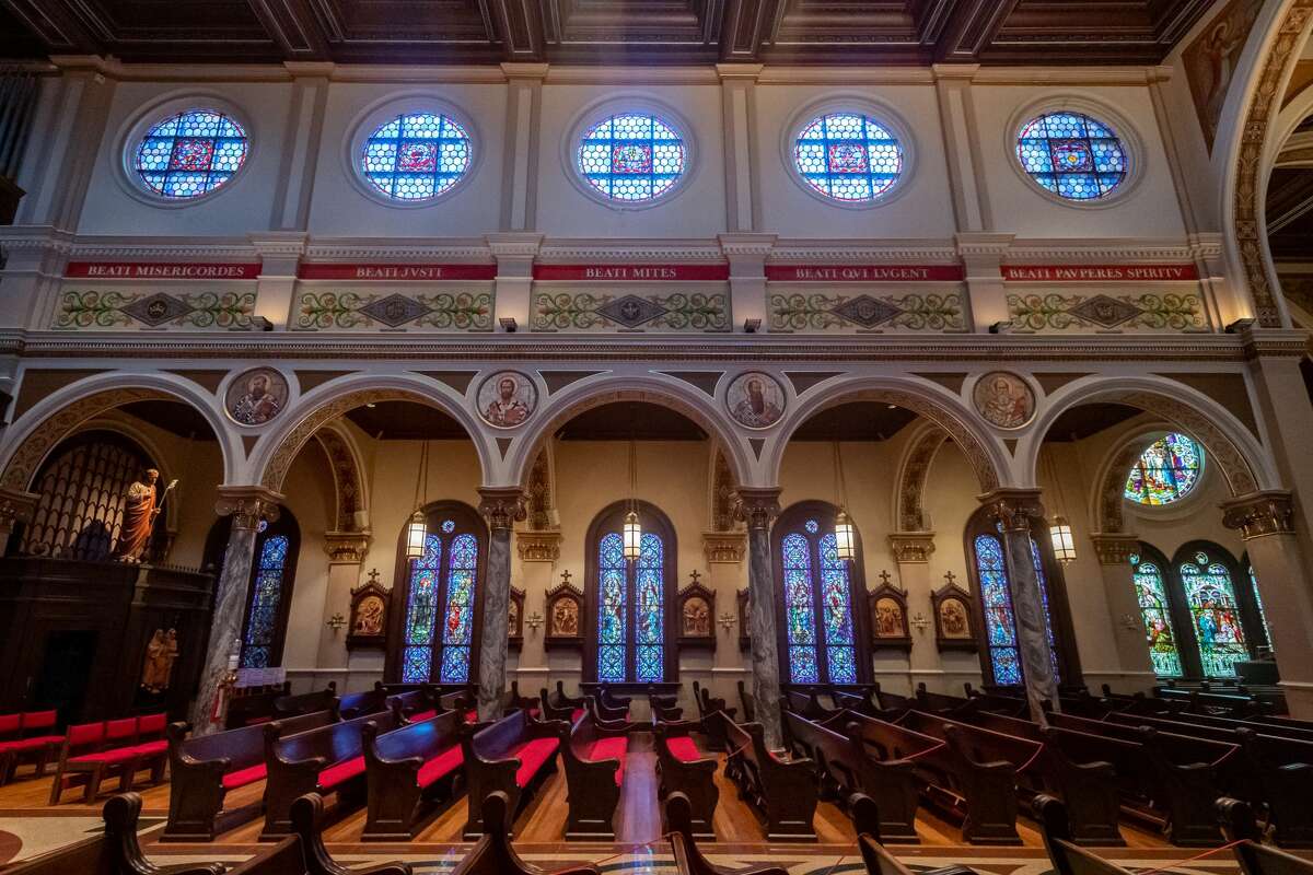 Photos: St. Anthony’s ascent from church to cathedral to basilica
