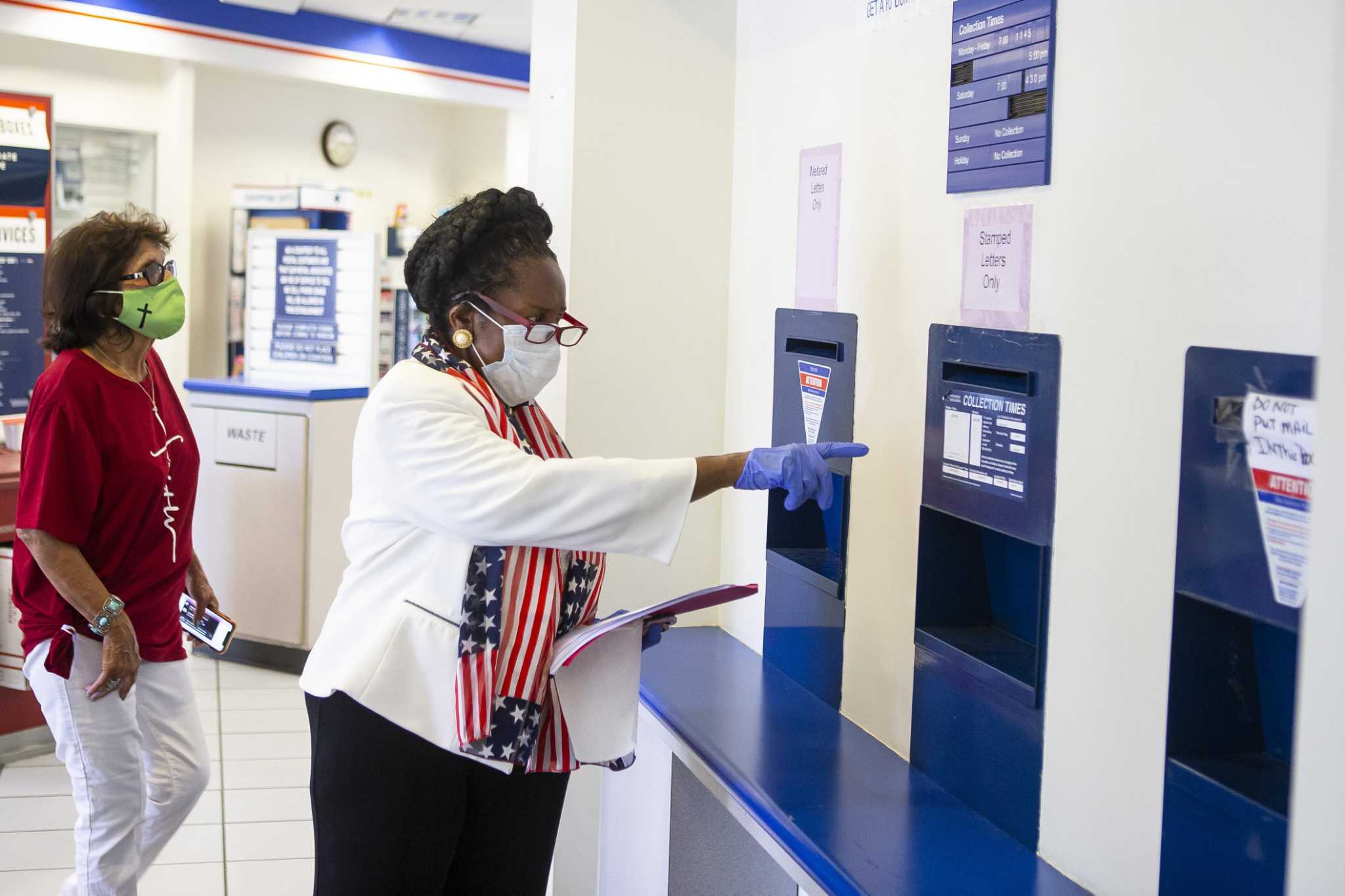 Letters: Support the post office and mail all grievances to Donald Trump