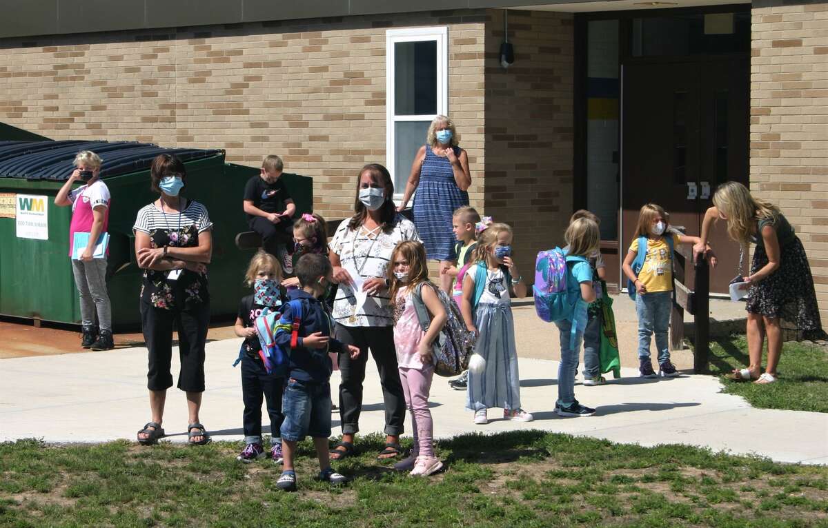 Evart Elementary students 'mask up' on first day back