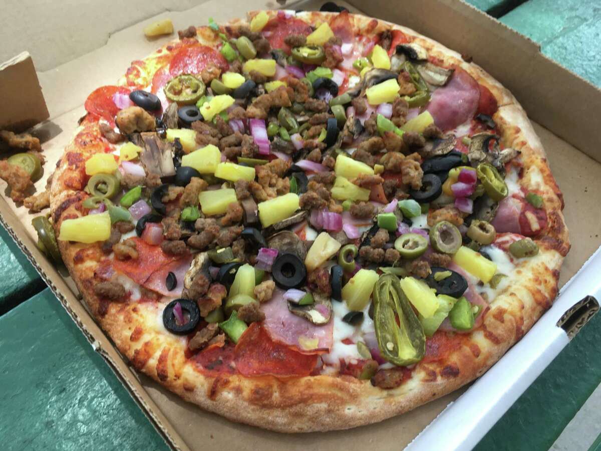 52 Weeks of Pizza: Pizza Classics restaurant scores one of the best ...